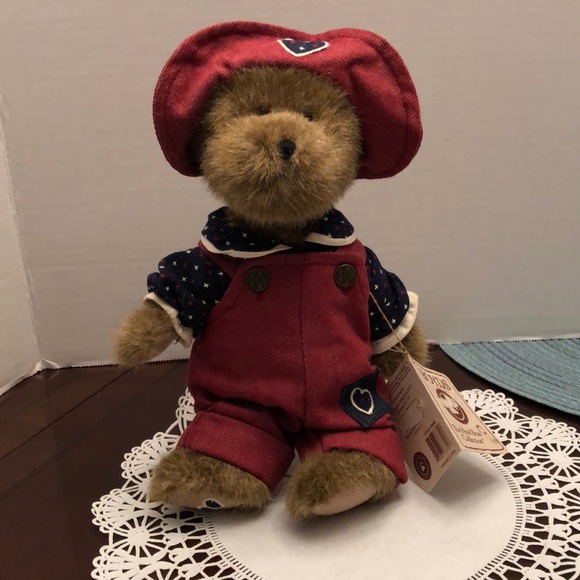 Boyds Bears | Other | Boyds Bear Maggie B Bearheart Head Bean | Poshmark
